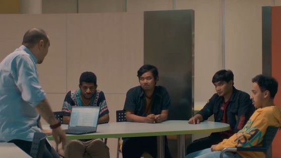 Daffa Ariq Debut Main Film di Maju Serem Mundur Horor, Trailernya Bikin Penasaran - ERA.ID