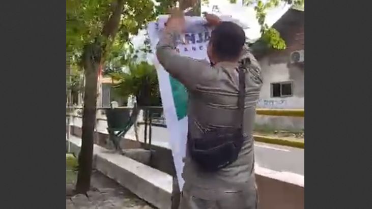 Viral, Poster Capres Ganjar di Yogyakarta Dicopot, Satpol PP ...