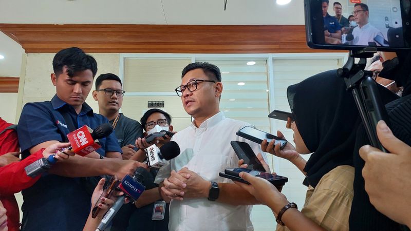 Golkar Adu Ridwan Kamil dan Ahmed Zaki Rebut Tiket Maju Pilkada DKI Jakarta - ERA.ID