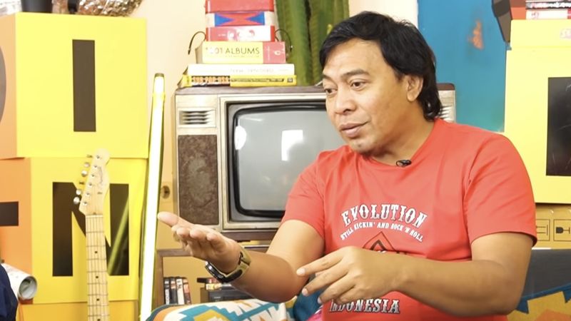Komeng Dihujat Usai Ucapkan Belasungkawa untuk Abdel Sambil Bercanda ... Komeng Dihujat Usai Ucapkan Belasungkawa untuk Abdel Sambil Bercanda ...