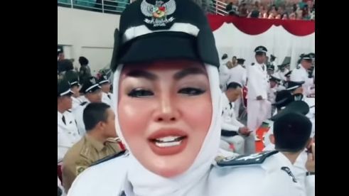 Kades Wiwin Komalasari Kena Tegur Bupati Bogor Usai Viral karena Dikira ...