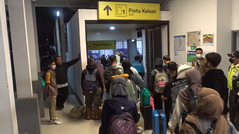 Jelang Puncak Arus Balik, Belasan Ribu Pemudik Sudah Tiba di Bandung - ERA.ID