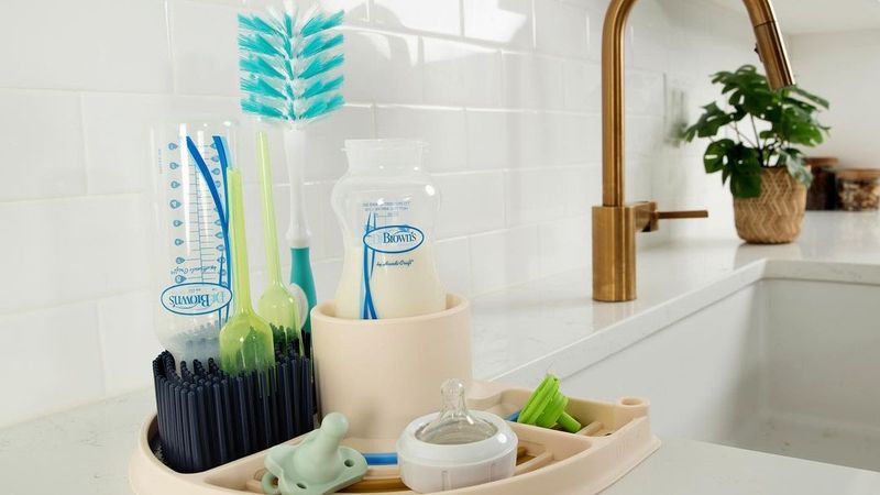 Diduga Mengandung Mikroplastik, Botol Susu Philip Avent dan Dr Brown ...