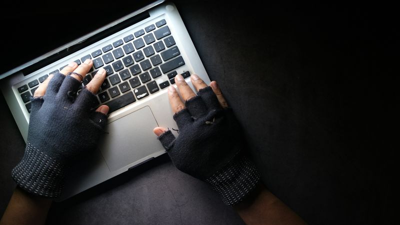 Dari Ransomware hingga Deepfakes, Kupas Tuntas Sisi Gelap Transformasi Digital - ERA.ID