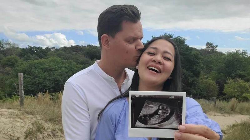 Pamer Baby Bump, Gracia Indri Umumkan Hamil Anak Pertama dengan Suami Bule - ERA.ID