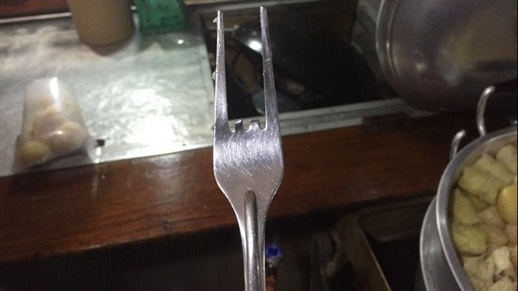 Fakta Garpu Metal Tukang Siomay, Deli Fork dengan Kearifan Lokal yang ...