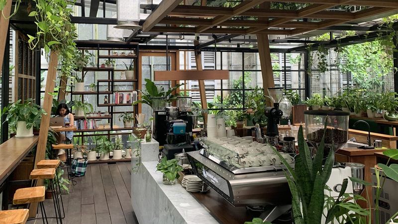 Viral! Kafe Hit di SCBD Diduga Nunggak Gaji Karyawan Berbulan-bulan ...