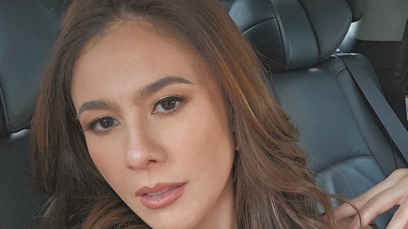 Rahasia Wajah Awet Muda Wulan Guritno di Usia 42 Tahun - ERA.ID