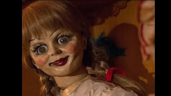 Menghilang dari Museum, Berikut Fakta Boneka Annabelle yang Menyeramkan ...