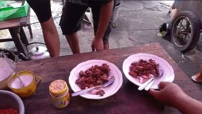 Sengsu: Bisnis Anjing untuk Dimakan di Solo Jateng, Warung Kecil ...