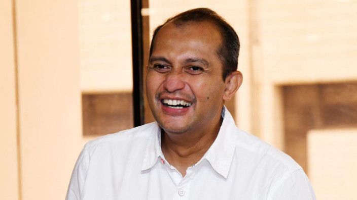 Profil Edward Omar Sharif Hiariej, Ahli Hukum Menjadi Wakil Menteri ...