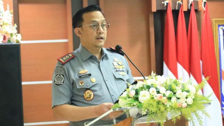 Kepala Kantor Imigrasi Jakbar Kena OTT KPK, Barang Bukti Dolar hingga ...