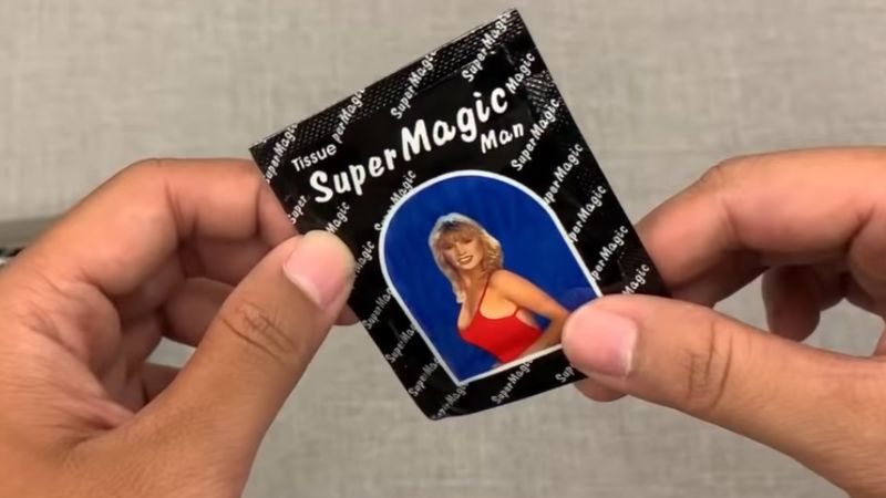 Naik Gunung? Jangan Lupa Bawa Tisu Magic dan Kondom, Ini Fungsinya - ERA.ID