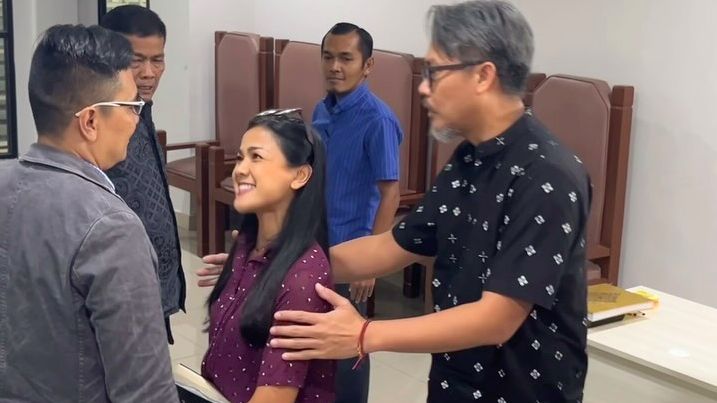 Nirina Zubir Ribut dengan Pengacara Mafia Tanah, Banyak Rekan Artis ...