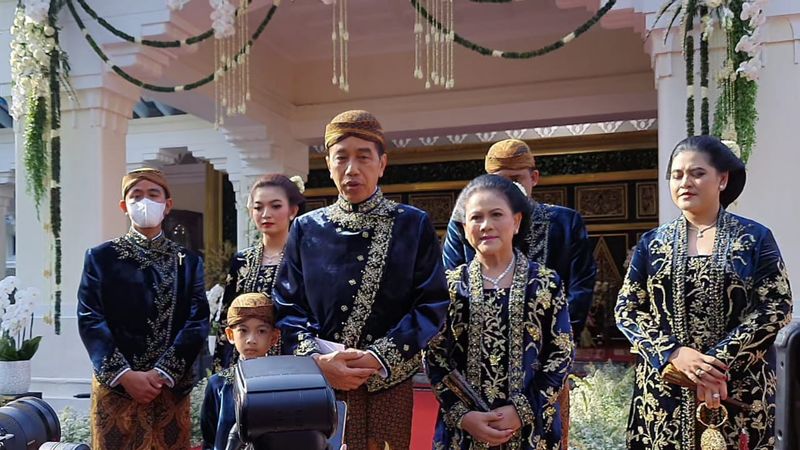 Gelar Ngunduh Mantu, Presiden Jokowi Berharap Nguri-nguri Budaya Jawa ...