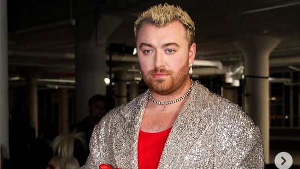 Tampilkan Aksi Panggung Bak Pemujaan Setan di Grammy Awards, Sam Smith ...