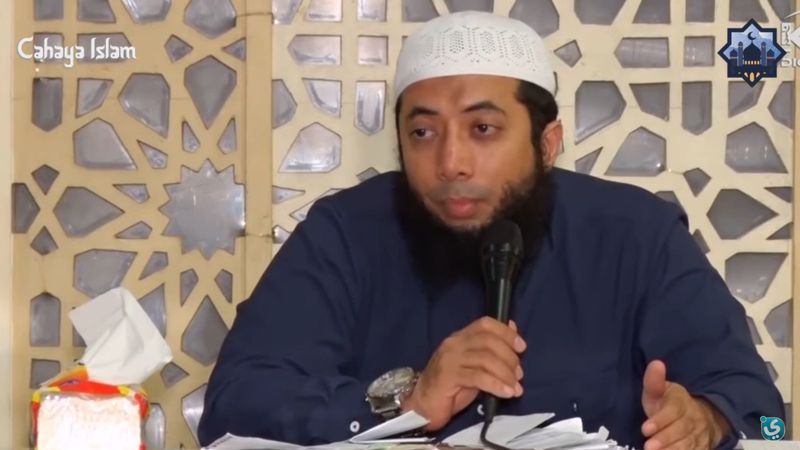 Artis Sandy Tumiwa Laporkan Ustaz Khalid Basalamah ke Bareskrim Polri Soal Ceramah Wayang Haram ...