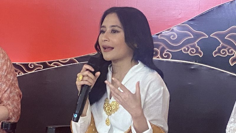 Meriahkan HUT ke-79 RI, Prilly Latuconsina Ajak Anak Muda Cinta Budaya ...