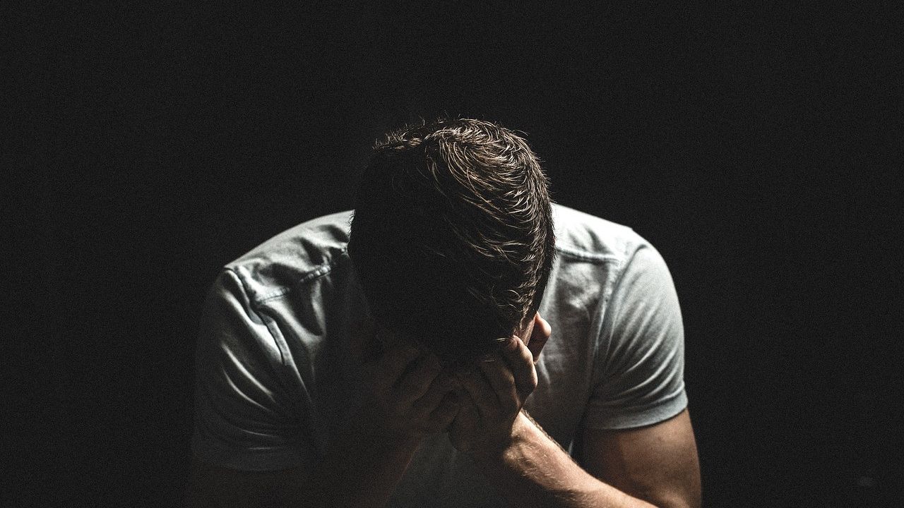 Dikeluarkan Usai Kedapatan Nonton Bokep, Siswa SMK Islami di Bogor Somasi Sekolah - ERA.ID