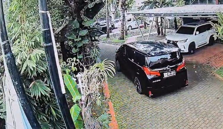 Mobil TKP Brigadir RA Bunuh Diri Pakai Pelat DPR Palsu, MKD Bakal ...