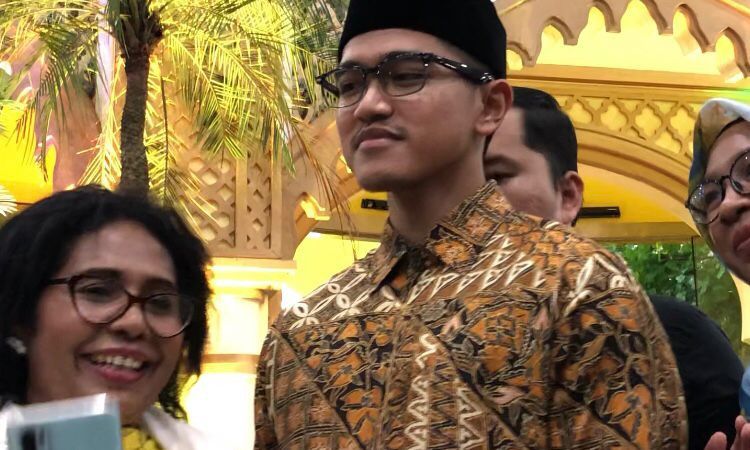 Bantah Istrinya Maju di Pilbup Sleman, Kaesang Pangarep: Erina Enggak Nyalon - ERA.ID