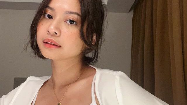 Kehidupan Nyatanya Seperti di Film Kembang Api, Hanggini Pernah Berniat ...