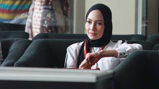 Profil Steffy Burase, Model Cantik asal Manado yang Viral Cerai dengan Mantan Gubernur Aceh - ERA.ID