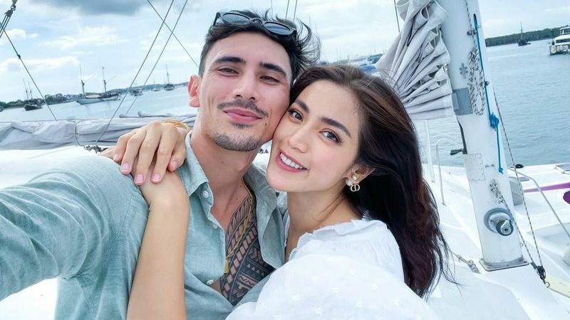 Ramai Isu Jessica Iskandar Hamil Duluan, Sang Ayah Angkat Biacara - ERA.ID