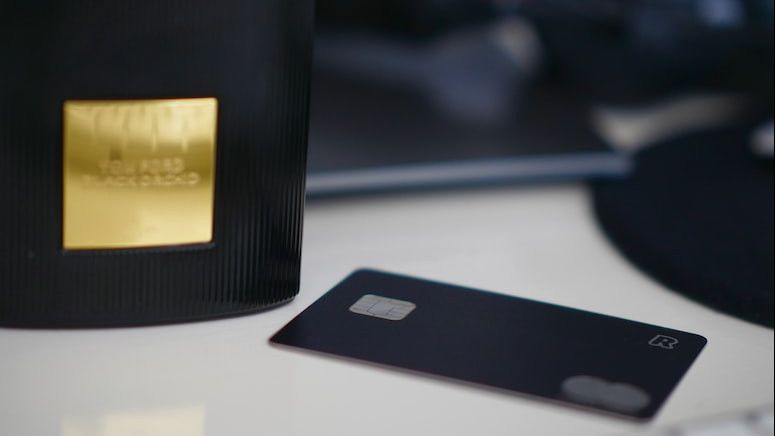 Apa Itu Black Card dan Berapa yang Dibutuhkan untuk Membuatnya? - ERA.ID