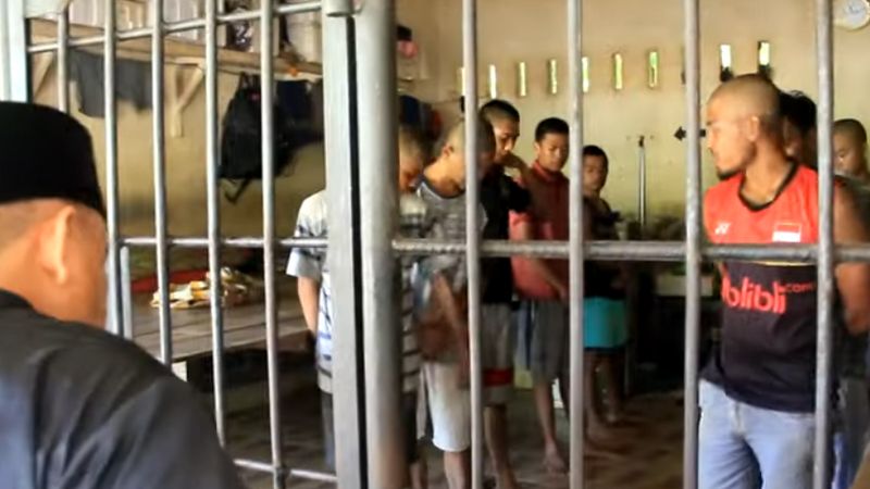 Heboh Kerangkeng Manusia di Rumah Bupati Langkat, Begini Penampakannya ...