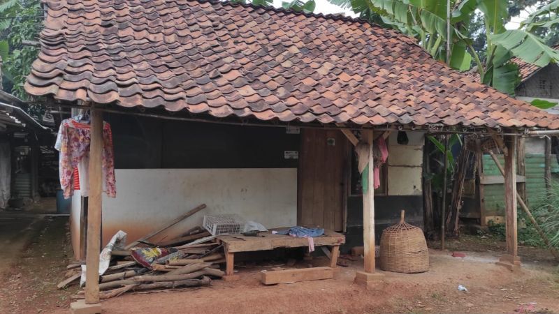 Masih Ada Warga yang Makan Nasi Campur Garam di Jawa Barat - ERA.ID