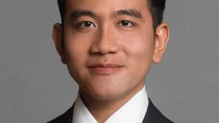 Pakai Masker Wajah dan Cukur Rambut Sebelum Debat Capres, Gibran ...