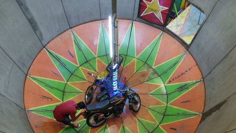 Penjelasan Ilmiah di Balik "Mistisnya" Tong Setan - ERA.ID