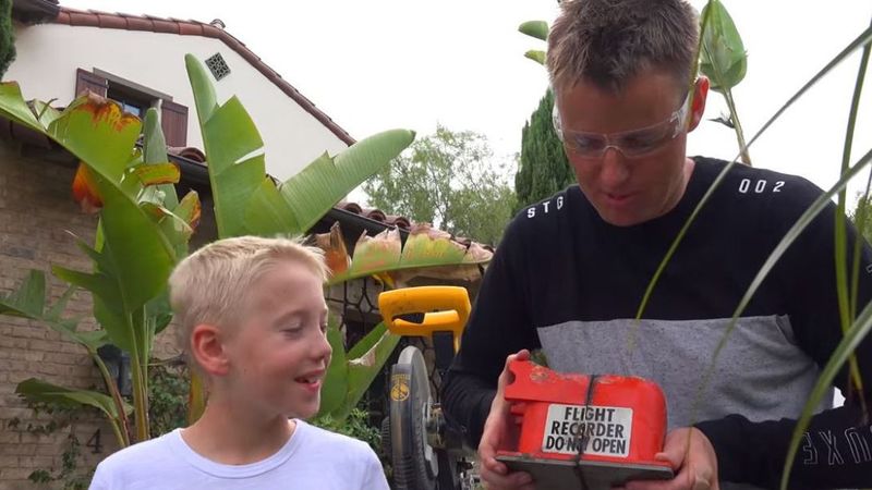 Apa Fungsi Black Box dan Bagaimana Kekuatannya Terhadap Benturan? Ini ...