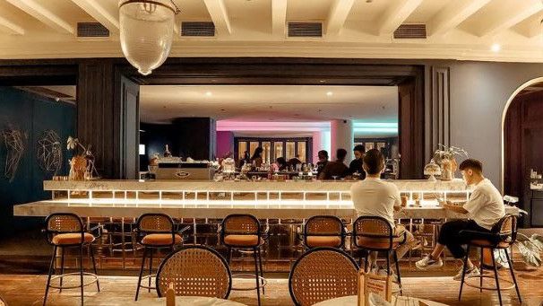 Restoran, Bar, dan Lounge Jadi Satu, Ini Tempat Hangout yang Cocok ...