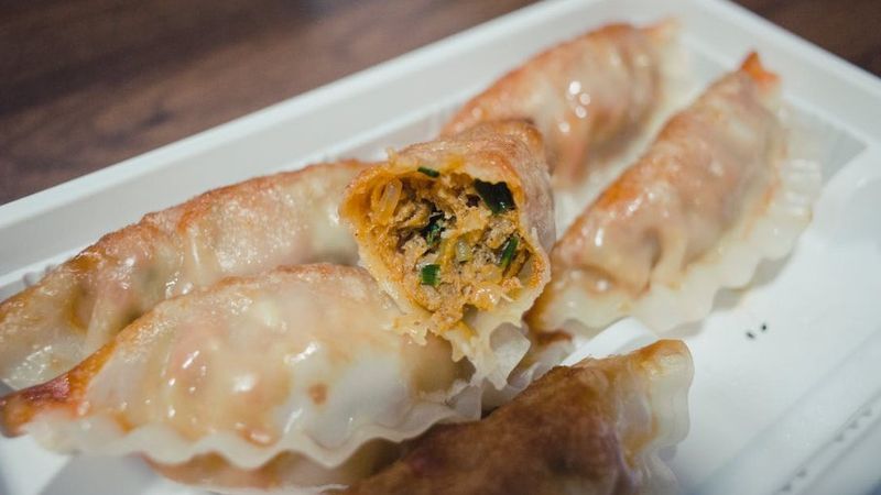 Kuotie Adalah Street Food Terenak di Dunia, Begini Cara Membuatnya - ERA.ID